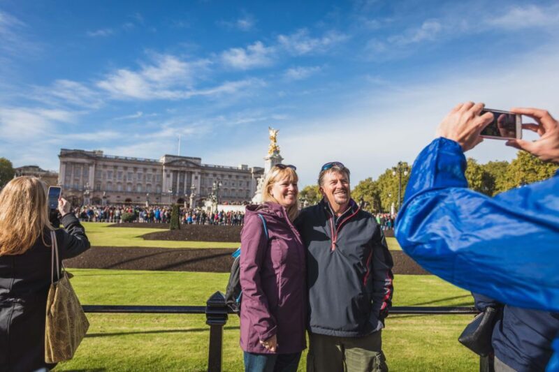 London: Changing of the Guard Walking Tour - FAQs