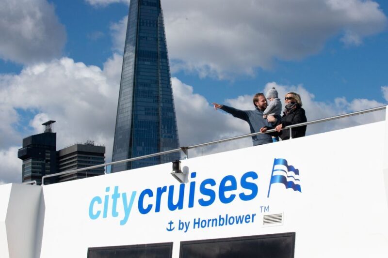 London: Christmas Day Sightseeing Cruise - Key Points
