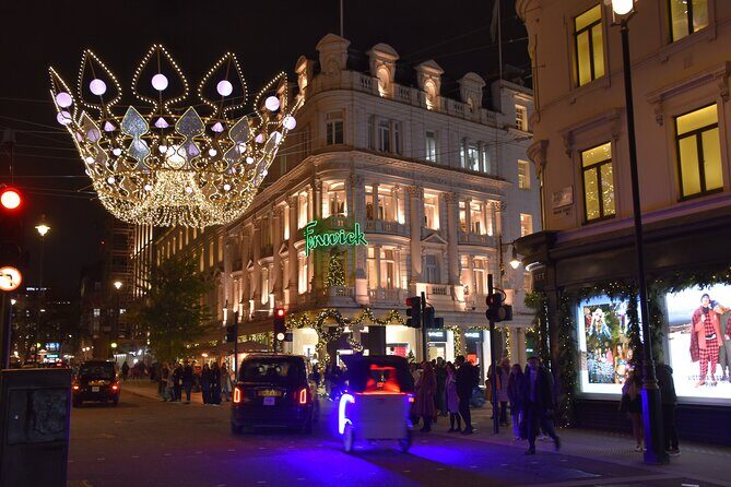 London Christmas Lights Private Walking Tour - Who Should Consider This Tour?