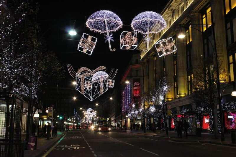 London: Christmas Lights Tour by Vintage Double-Decker Bus - A Look at the Experience