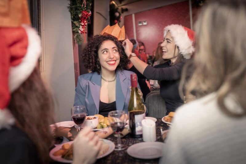 London: Christmas Party Dinner Cruise - FAQ