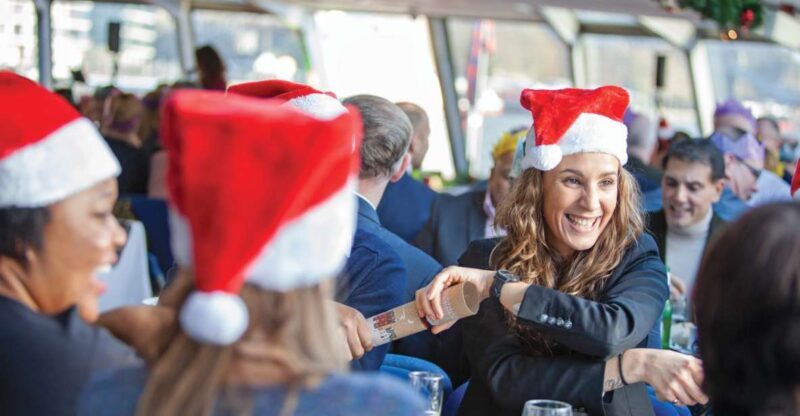 London: Christmas Party Lunch Cruise - An In-Depth Look at the Experience