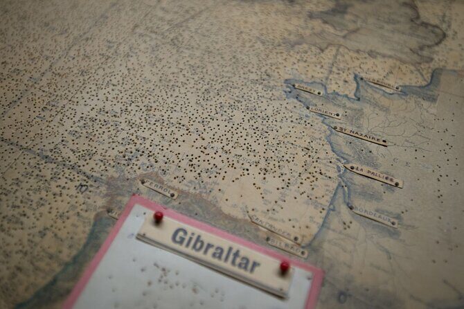 London: Churchill War Rooms Ticket & City Landmarks Guided Tour - London: Churchill War Rooms Ticket & City Landmarks Guided Tour — A Balanced Look