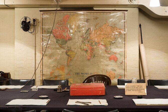 London: Churchill War Rooms Ticket & City Landmarks Guided Tour - A Deep Dive into the Experience