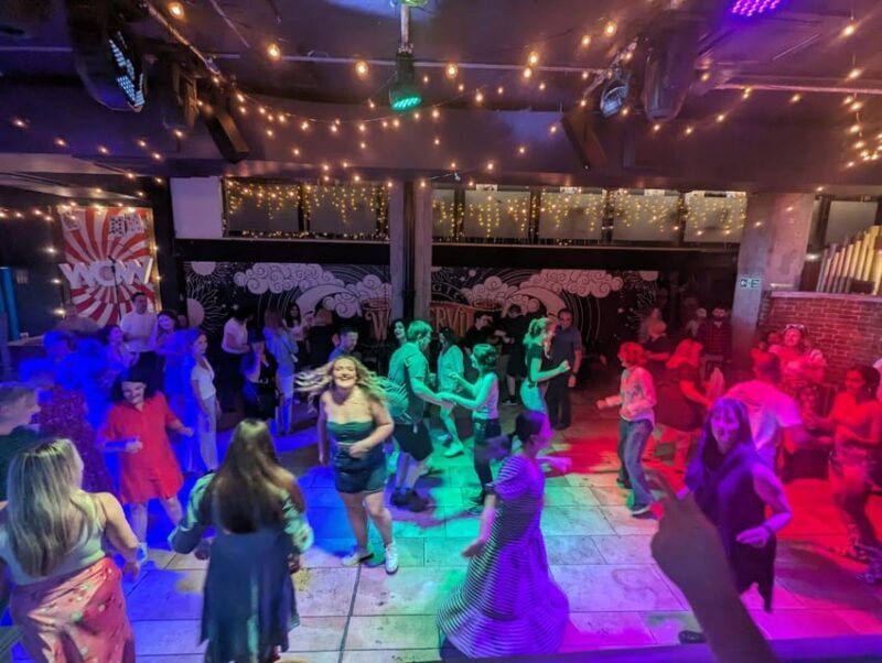 London: Country Music Party with Line Dancing, Two-stepping - The Food and Drink: Bottomless Brunch (Optional)