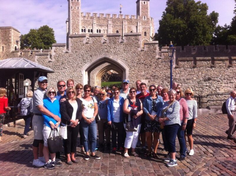 London: Easy Access Tower of London and Crown Jewels Tour - Key Points
