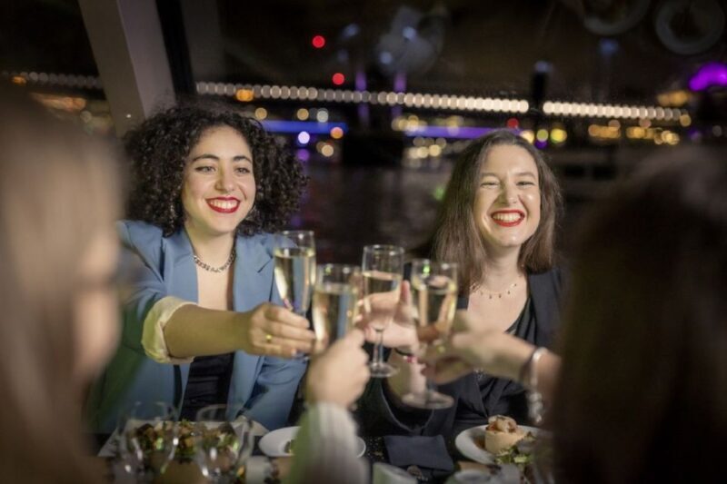 London: Festive New Years Eve 4-Course Dinner Cruise - Key Points
