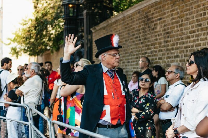 London: Full Day Tower, St. Paul's, Cruise & Eye Experience - FAQ