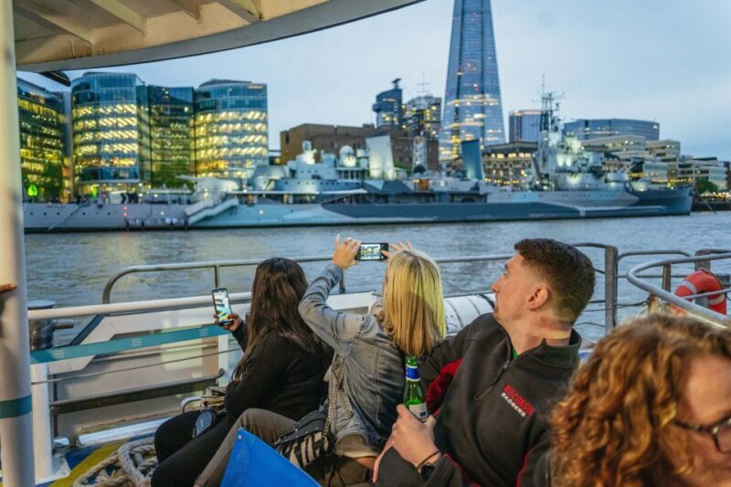 London: Ghost Walk and River Thames Boat Ride - What to Expect on the Tour