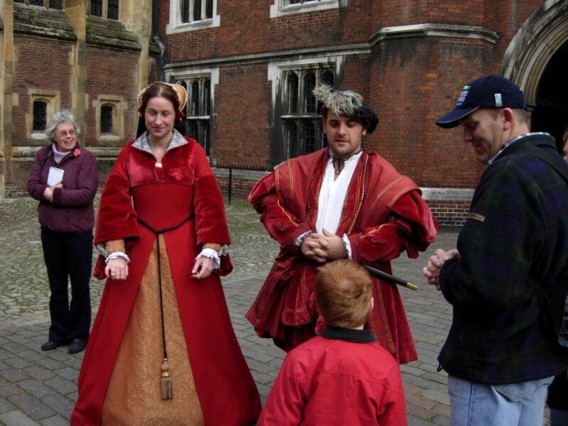 London: Hampton Court Private Guided Tour - FAQ