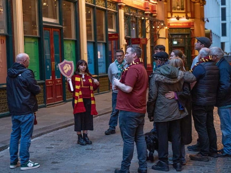 London: Harry Potter Film Locations Sightseeing Bus Tour - FAQ
