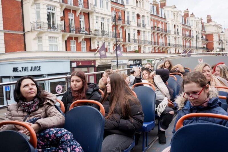 London: Hop-on Hop-off Bus Tour and Madame Tussauds Ticket - FAQ