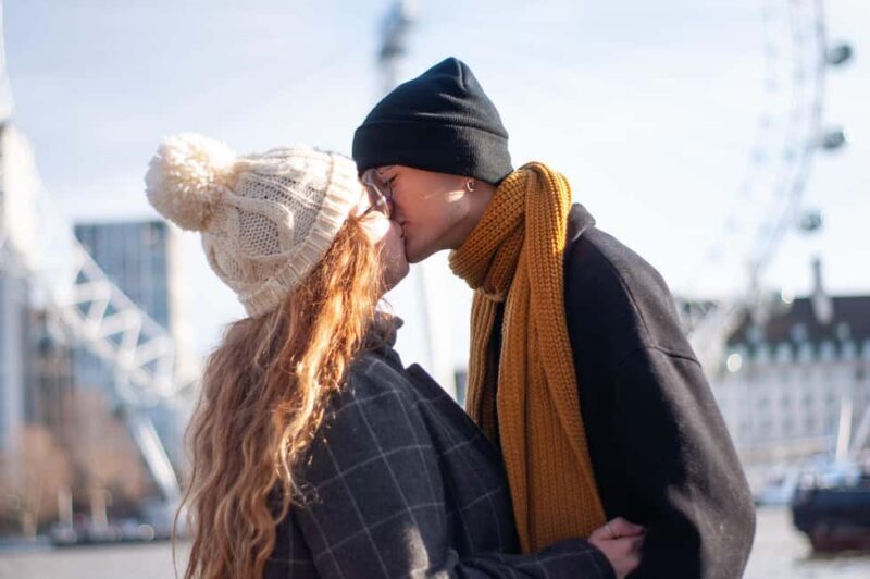 London: Iconic Sights Photo Walking Tour - FAQs