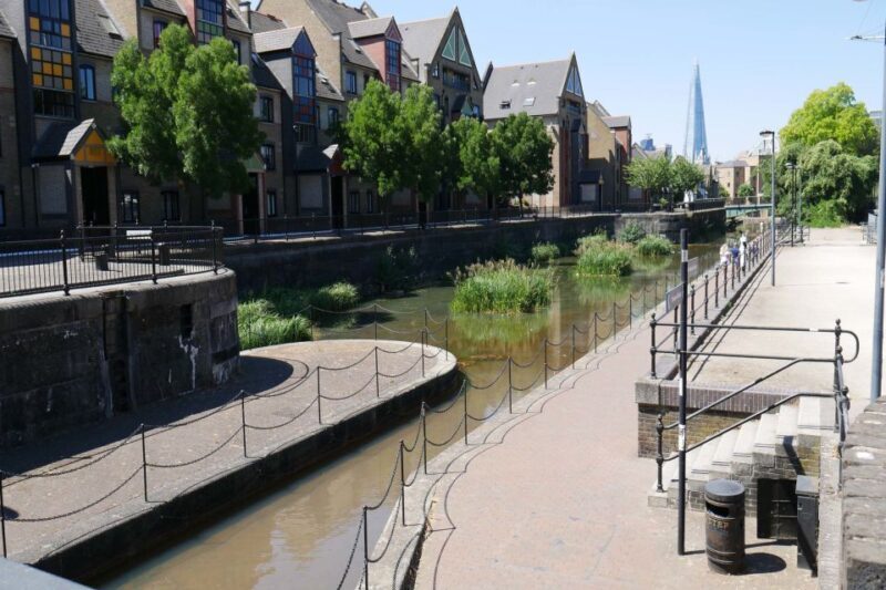 London: James Bond Small Group Mini Coach Tour - FAQs