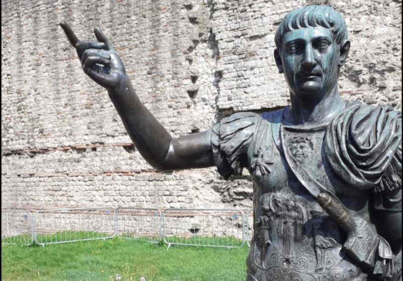 London: Medieval History Walking Tour from The Tower - The Historic Fleet: HMS Belfast and London Bridge