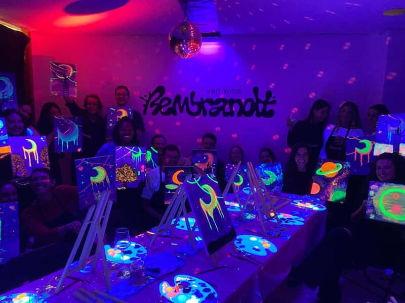 London: Paint and Sip in the Dark with Bottomless Drinks - London: Paint and Sip in the Dark with Bottomless Drinks — An In-Depth Review