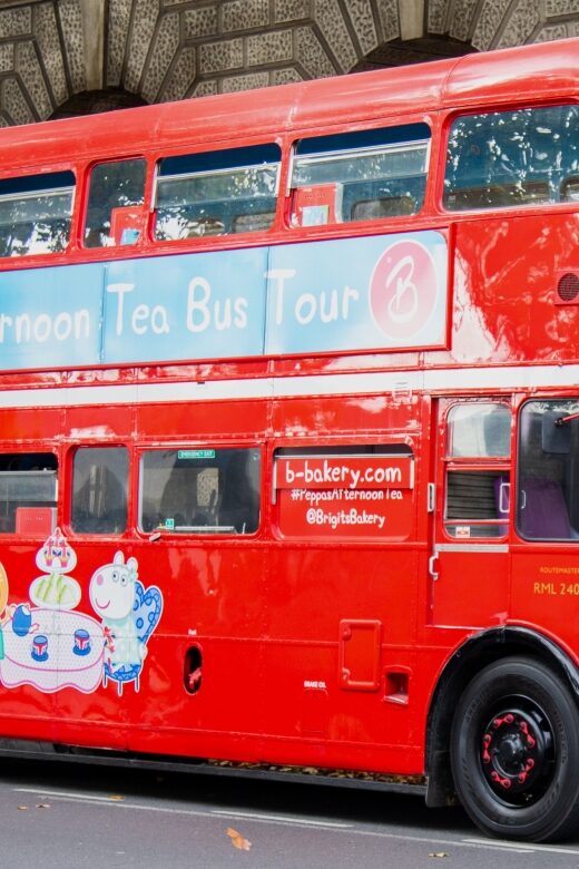 London: Peppa Pig Bus Tour with Entertainment - Who Is This Tour Best For?