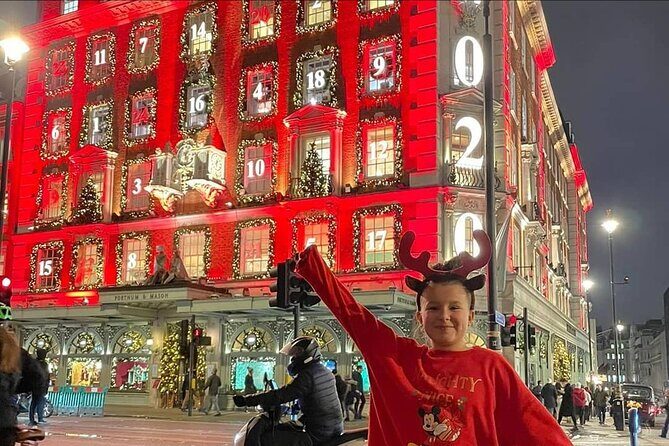 London Private Christmas Lights Taxi Tour with Pick Up - An In-Depth Look at the London Christmas Lights Taxi Tour