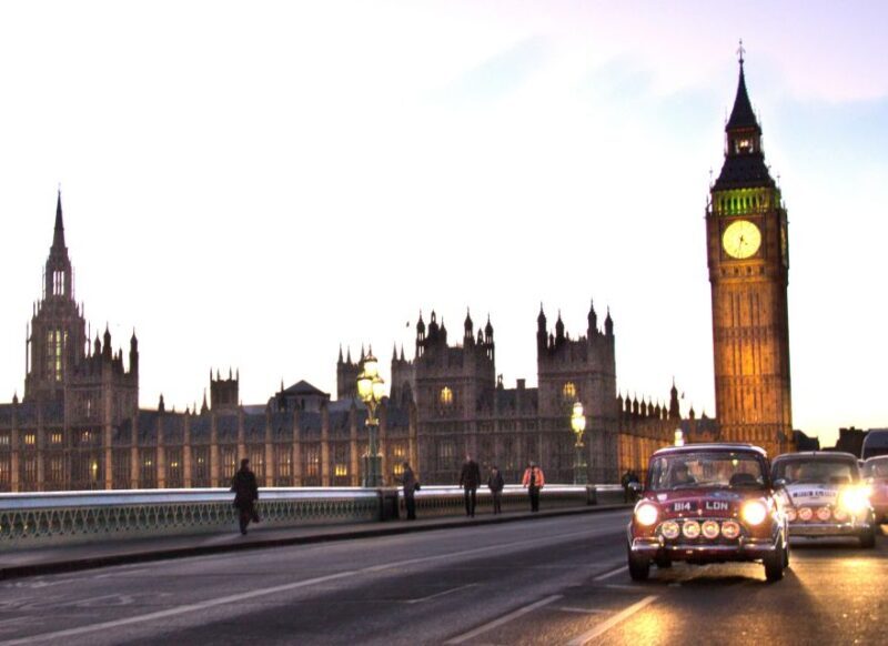 London: Private Panoramic 2-Hour Tour in a Classic Car - An In-Depth Look at the Experience