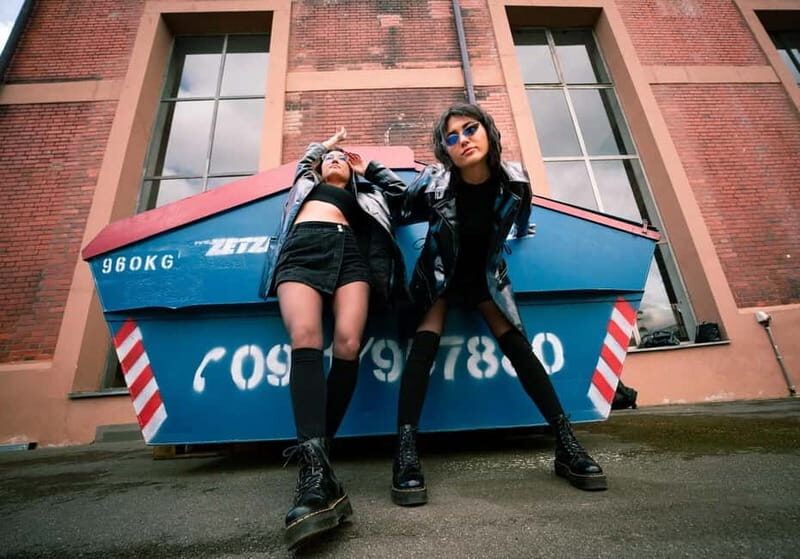 London: Private travel vacation photoshoot -Romantic Special - Post-Editing and Delivery