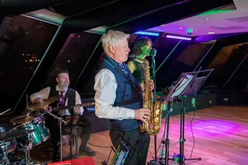 London: River Thames Dinner Cruise with Live Jazz - The Food & Drinks: A Balance of Quality and Choice
