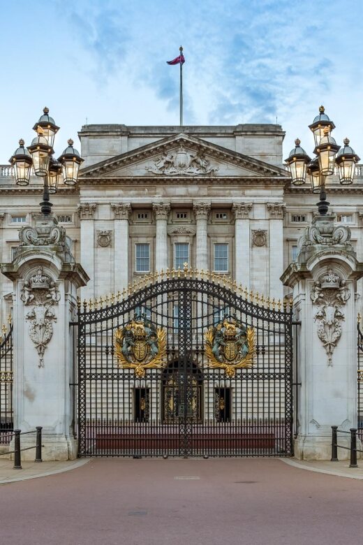 London Royal Tour - Buckingham Palace Entry - 12 guests 2,5h - A Detailed Look at the Tour Experience
