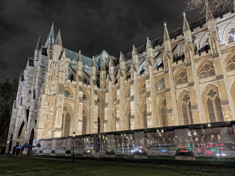 London : Royal Westminster By Night Walking Tour - FAQ