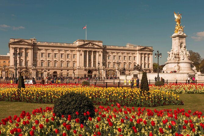 London Self-Guided Murder Mystery Tour by Buckingham Palace - London Self-Guided Murder Mystery Tour by Buckingham Palace: An In-Depth Review