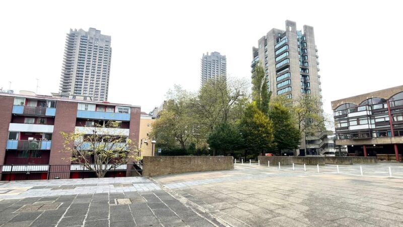 London: Slow Horses TV Series Guided Tour - A closer look at the Slow Horses TV Series Guided Tour