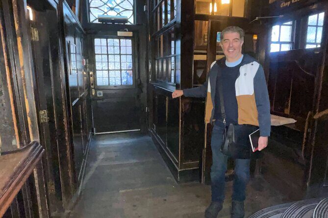 London Small Group Historic Pub Tour - Key Points