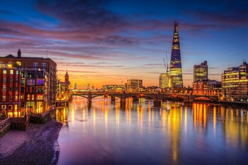 London: Tootbus London by Night Bus Tour - The Experience: A Detailed Look at the Tour