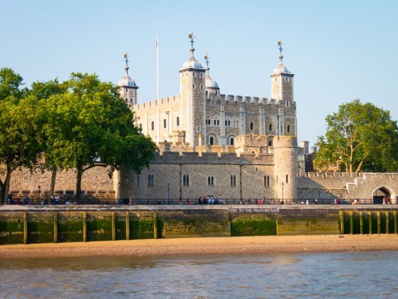London: Tower of London Guided Tour with Crown Jewels Option - FAQs