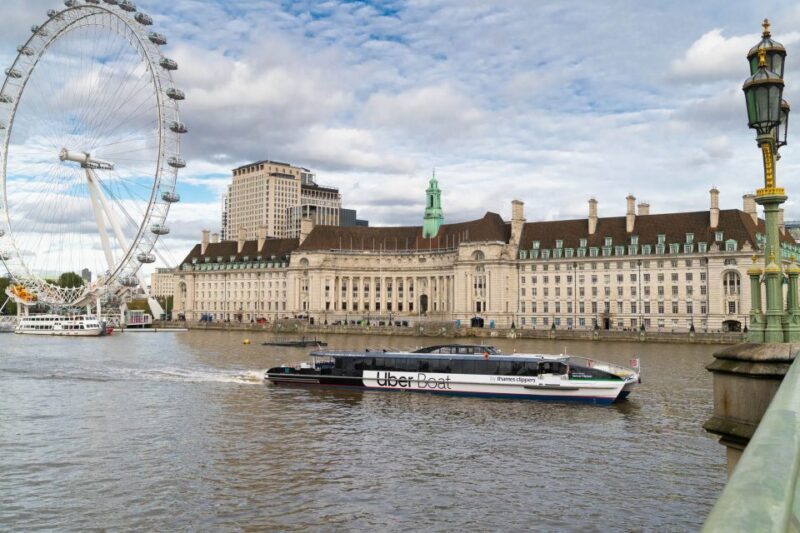 London: Uber Boat 1-Day Hop-On Hop-Off and Cable Car Tickets - Exploring the Thames: A River of Possibilities