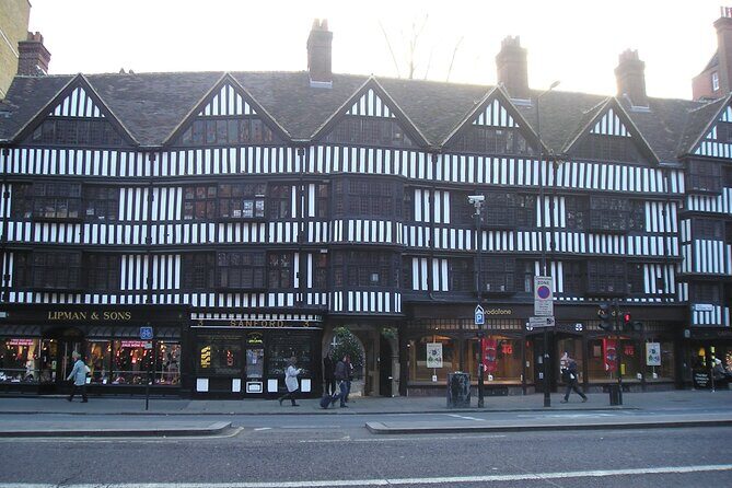 London Walking Tours eg Dickens Ted Lasso or National Gallery - Who Will Love This Tour?