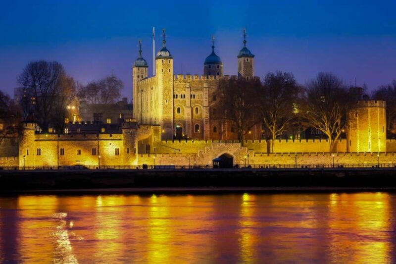 London: Westminster Tour, River Cruise, and Tower of London - FAQs