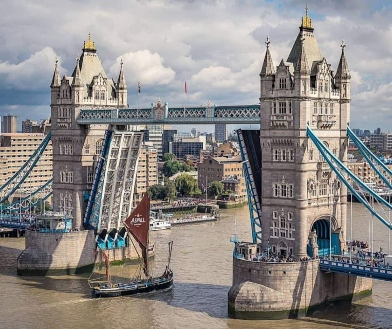 London: Westminster Walking Tour & Visit Tower Bridge - Getting Started: What to Expect from the Tour