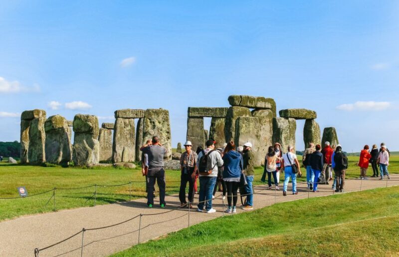 London: Windsor, Stonehenge, Bath, and Roman Baths Day Trip - Detailed Review of the Experience