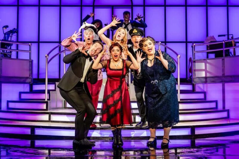 London's West End: Ticket to Titanique the Musical - Key Points