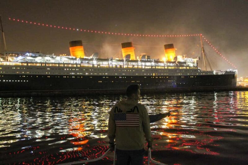 Long Beach: Private Night Yacht Cruise With City Lights - The Experiences Atmosphere at Night