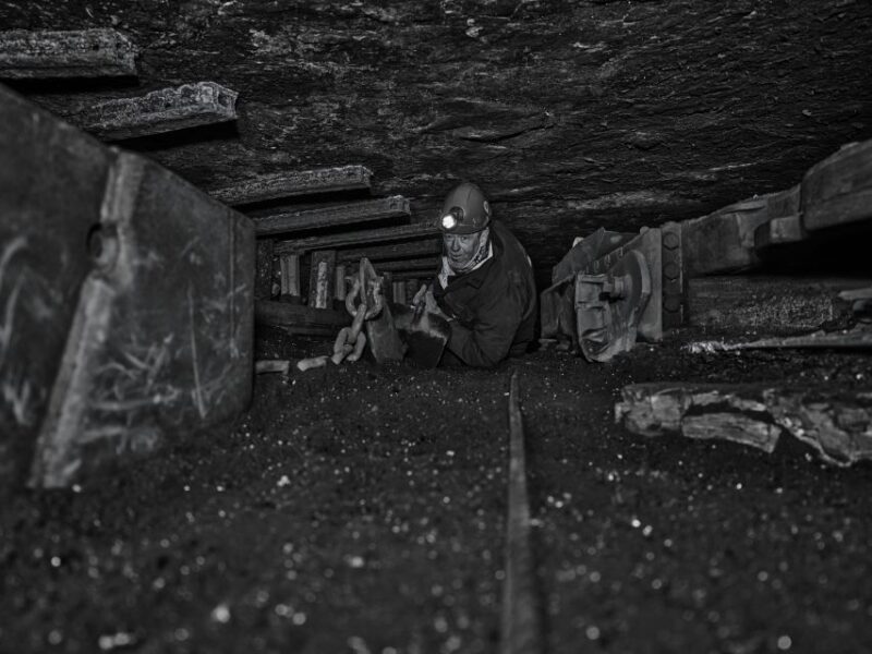 Longyearbyen: Historic Coal Mine Tour at Gruve 3 - Who Should Do This Tour?