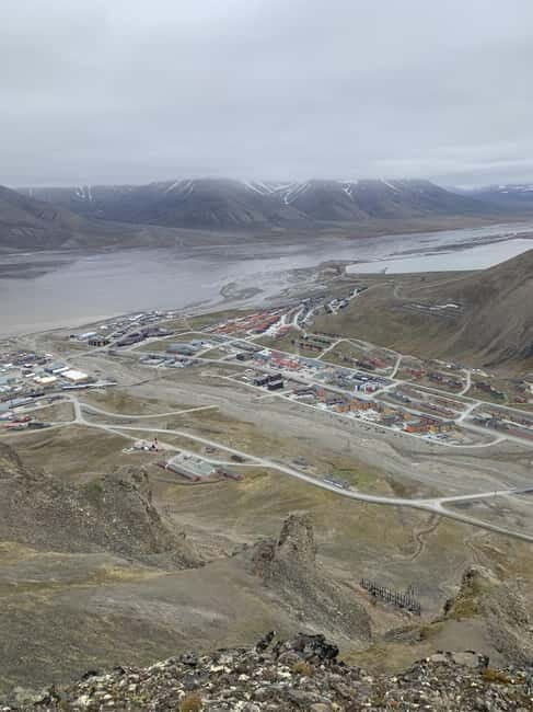 Longyearbyen: Platåfjellet Guided Hike with Panoramic Views - Key Points