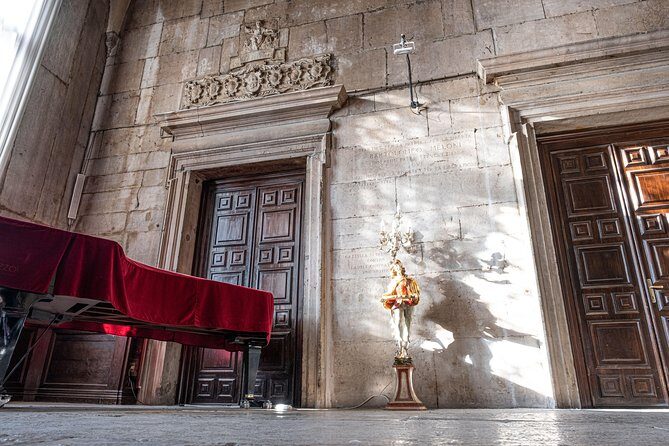 Lords of the Night Prisons Palace: Cells & Torture Tools Visit - What We Loved About the Tour