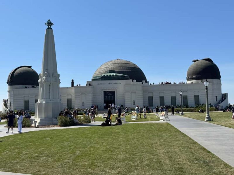 Los Angeles: 4.5-hour tour in an SUV Hollywood/Beverly Hills/G. Observatory - Key Points