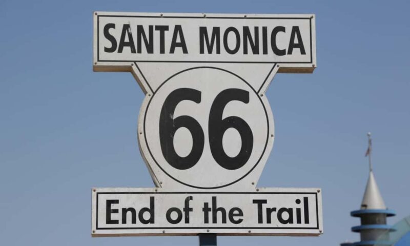 Los Angeles: City Tour with Expert Guide and Hotel Pickup - Transportation and Group Experience