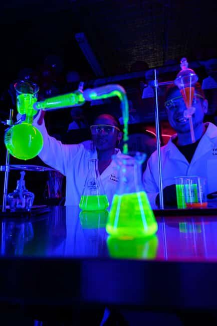 Los Angeles: Science and Sip The Drunken Laboratory - An In-Depth Look at The Drunken Laboratory Experience