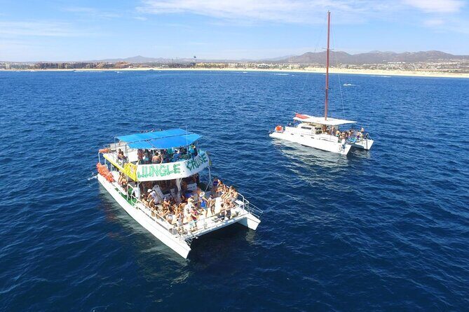 Los Cabos Catamaran: Iconic Sunset Cruise with Drinks & DJ - FAQ