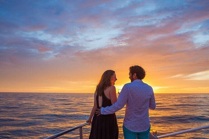 Los Cabos Jazz & Wine Sunset Cruise - What Sets This Tour Apart
