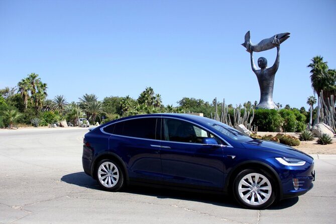 Los Cabos Luxury Private Tesla Transfer from Airport to Puerto Los Cabos Area - First Impressions: What to Expect from Your Tesla Transfer