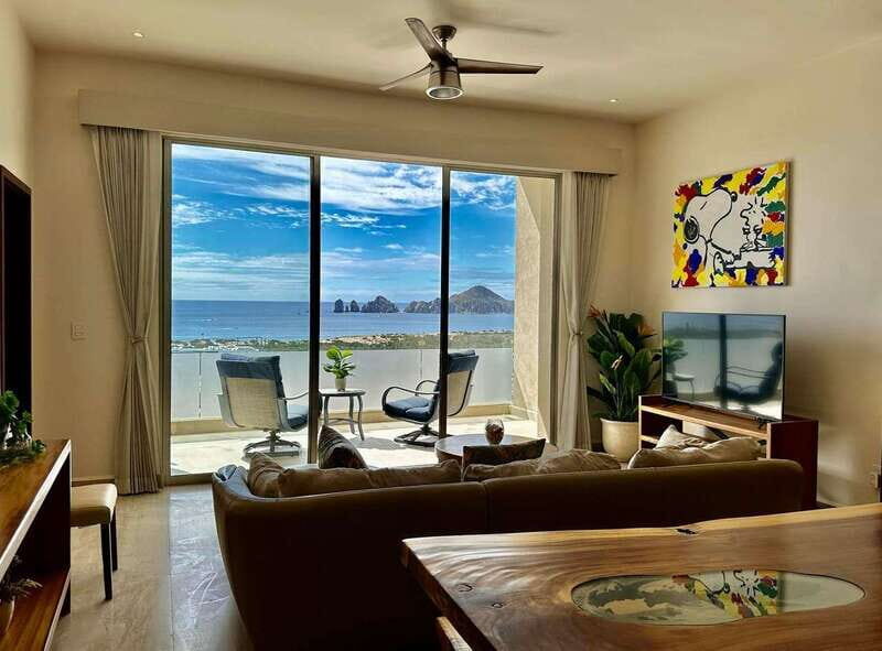 Los Cabos: Real Estate Tour with Welcome Drink and Coffee - Key Points