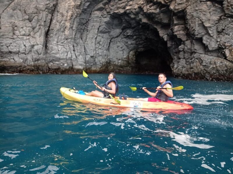 Los Cristianos: Kayak & Snorkel Tour with turtles and photos included - Key Points